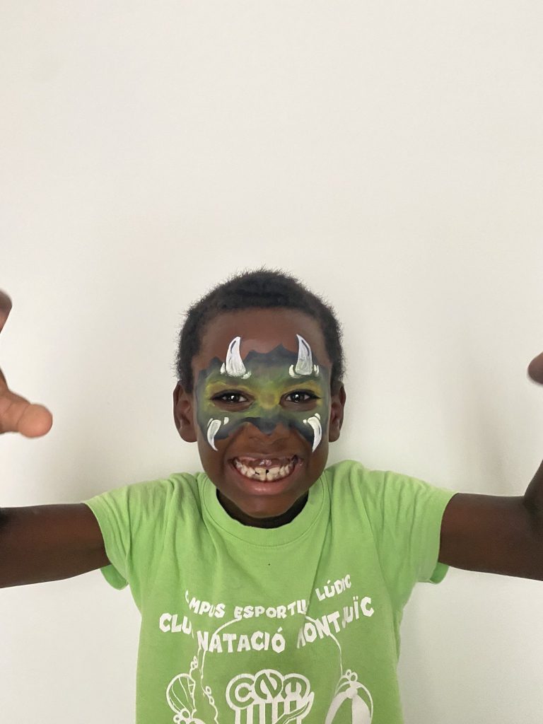 How to face paint a monster - FACE PAINTING SHEFFIELD